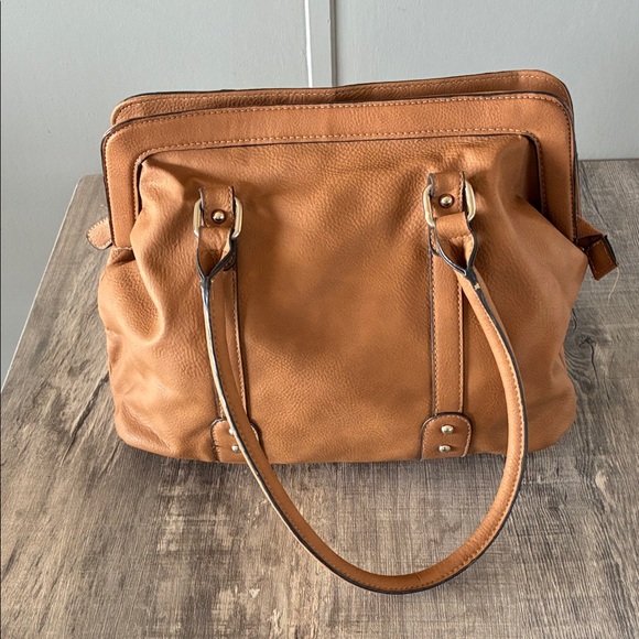 croft & barrow | Bags | Croft Barrow Tan Shoulder Bag | Poshmark